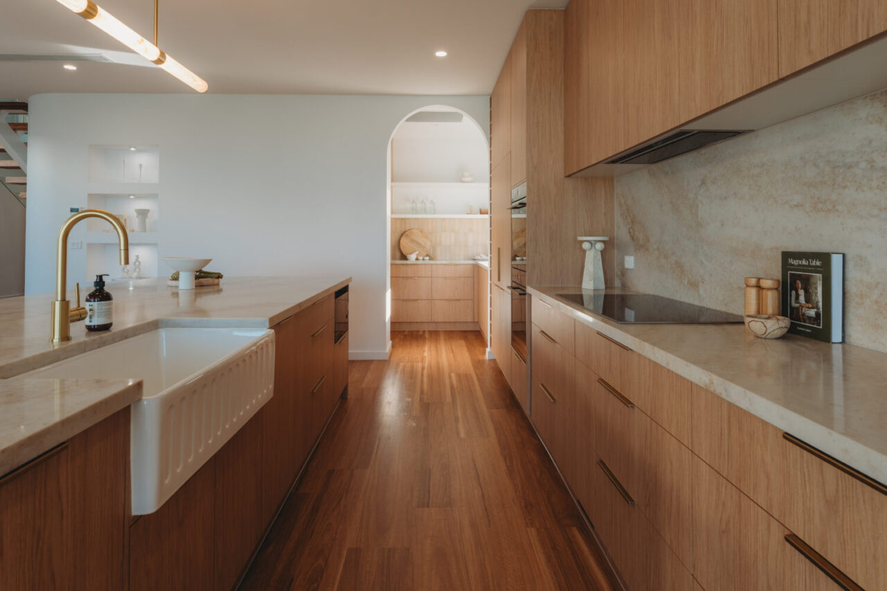 Browse Mahal Ivory Online | Universal Stone